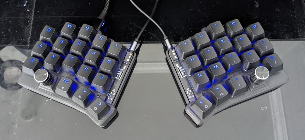 baby groot keyboard (bgkeeb) - fingerpunch